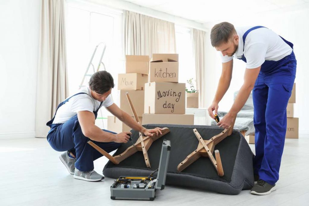 10 Reasons to Hire a Professional Moving Company